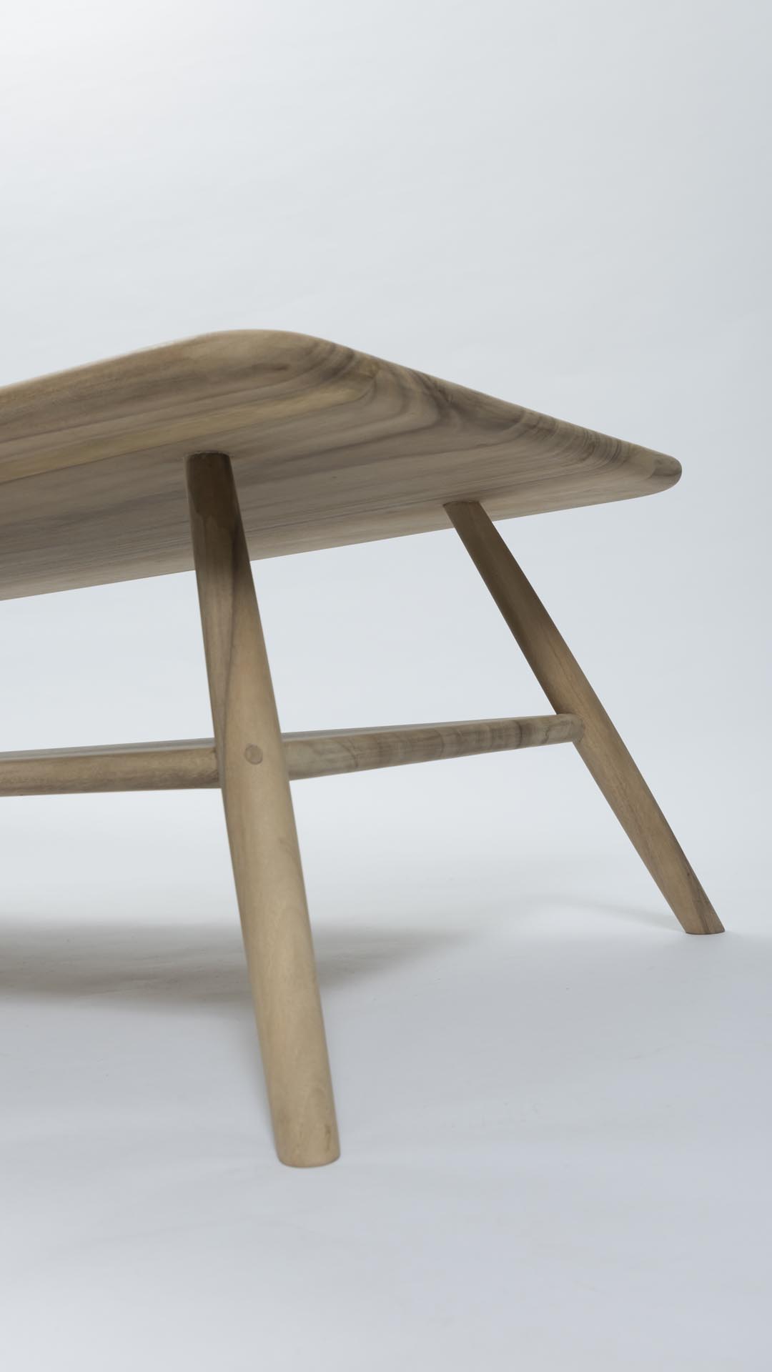 shoreditch 160cm wooden coffee table – detail - PR Home