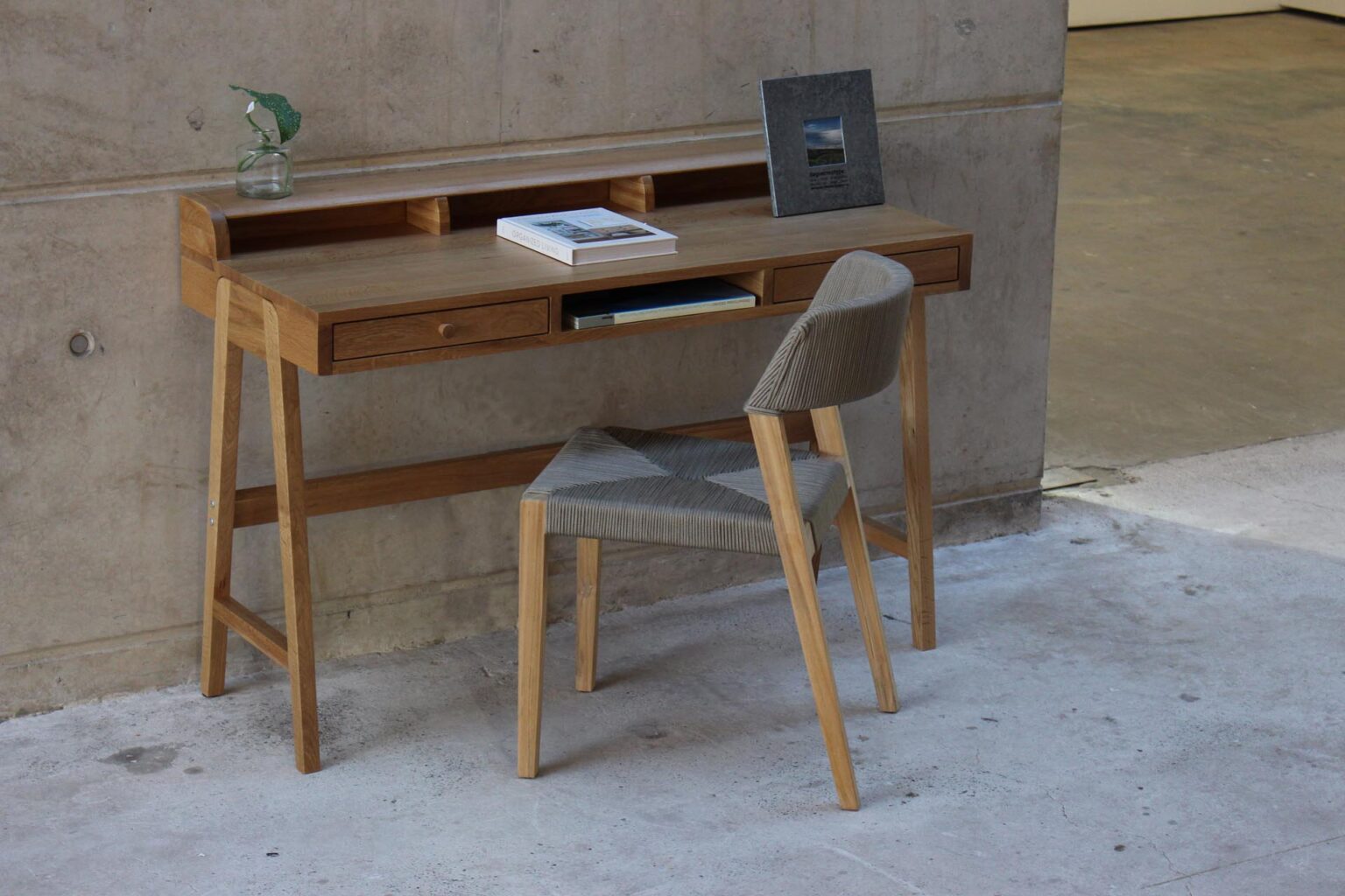 pelican desk & highgate dining chair - PR Home